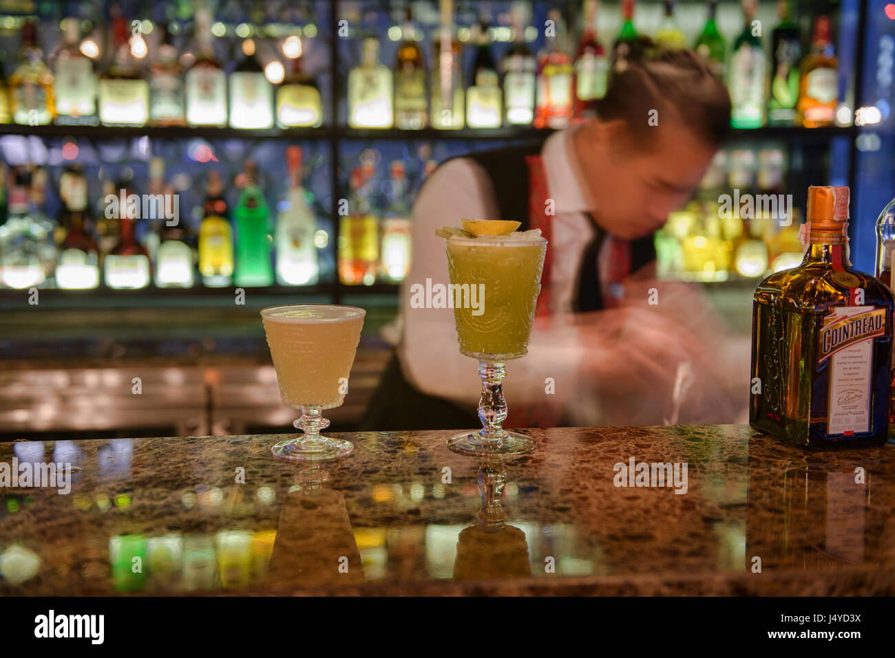Bartender at work hi-res stock photography and images - Alamy