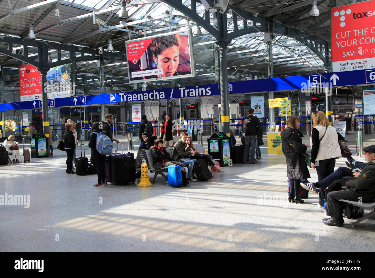 Dublin heuston station interior hi-res stock photography and images - Alamy