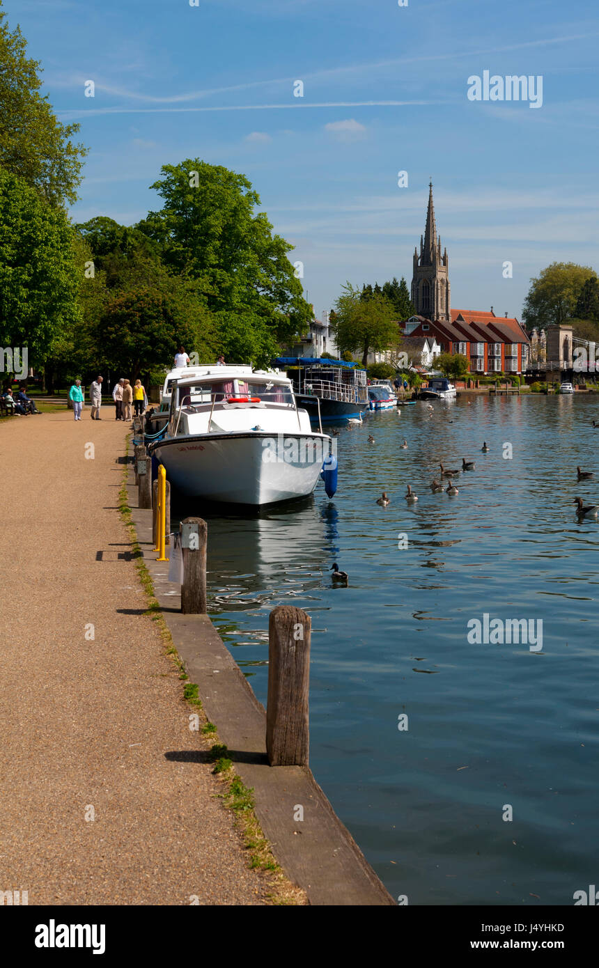 Marlow bucks by river thames hi-res stock photography and images - Alamy