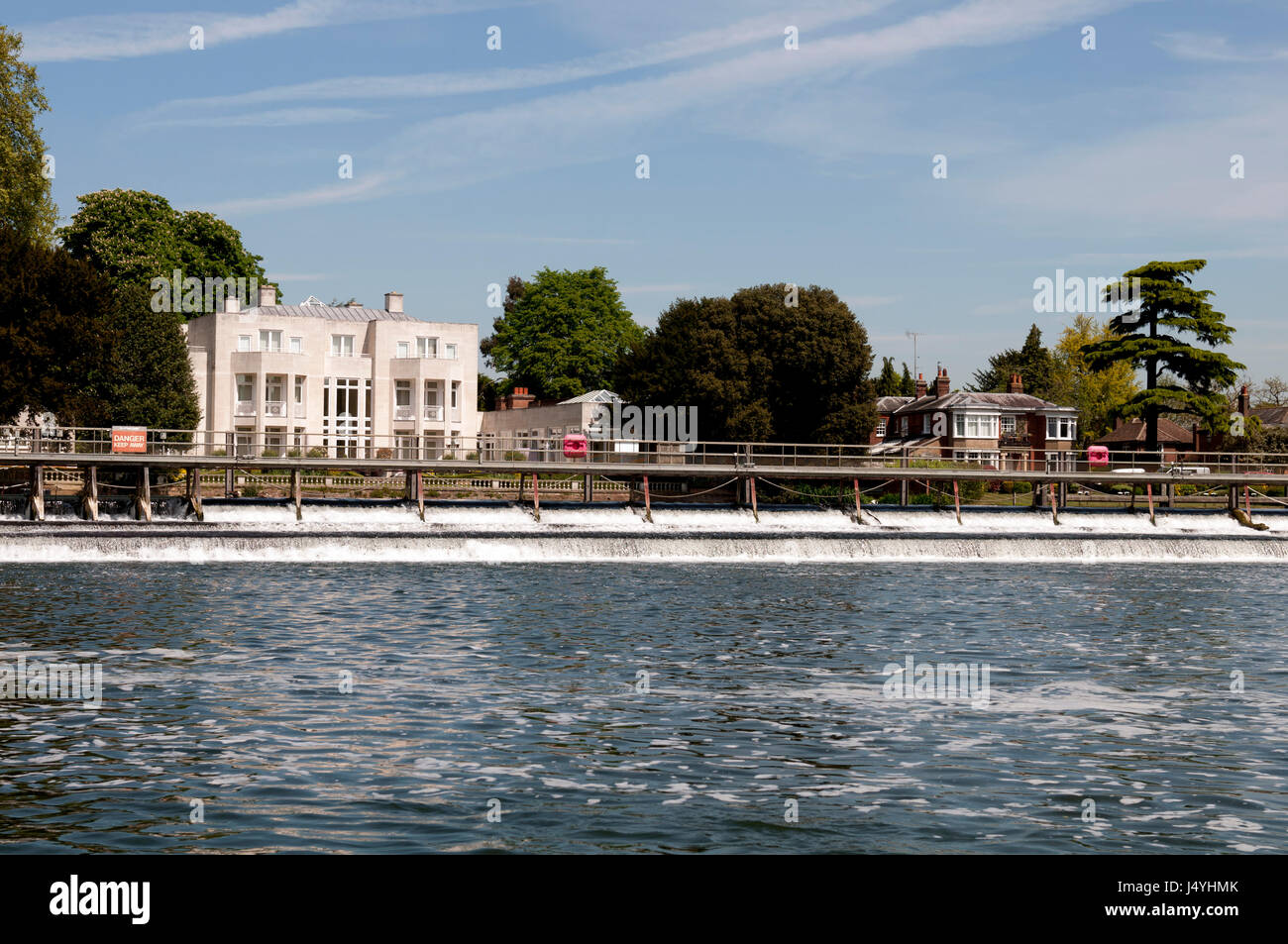 Weir on the River Thames, Marlow, Buckinghamshire, England, UK Stock ...