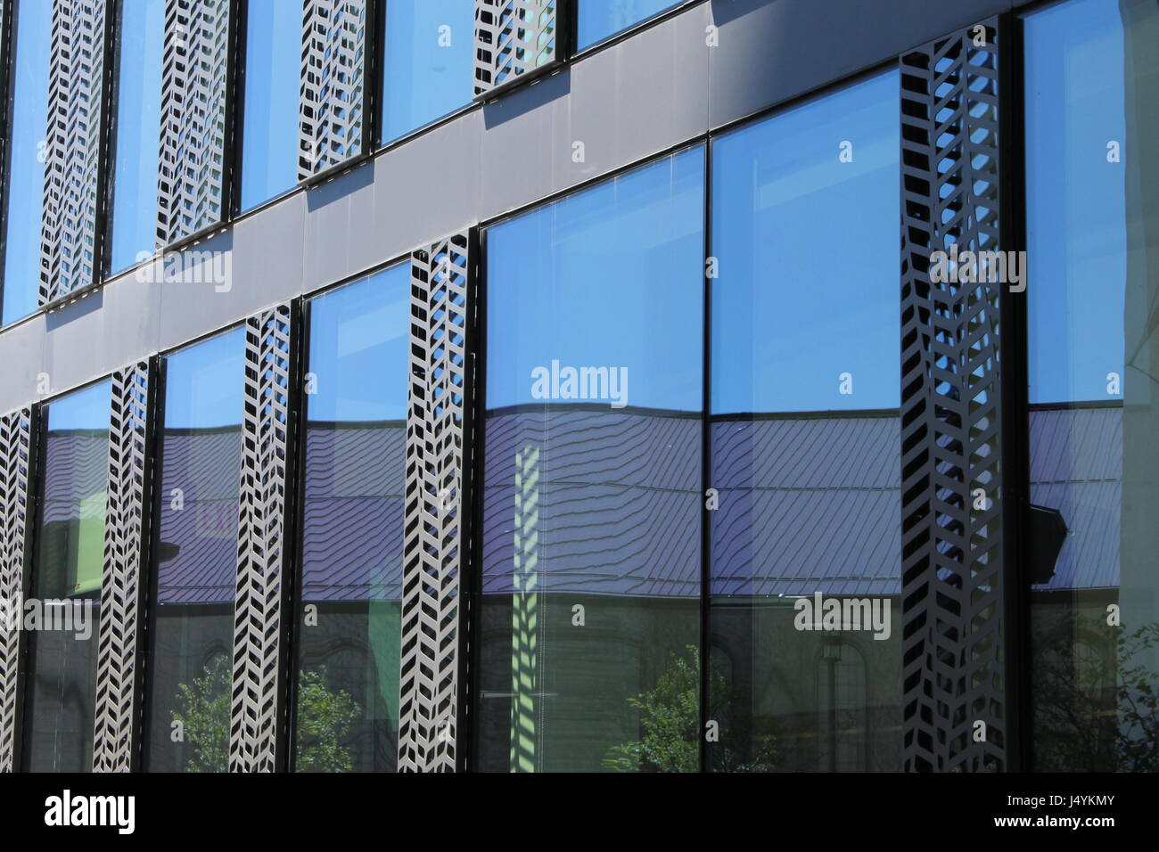 The new Campus North Residential Commons at the University of Chicago ...