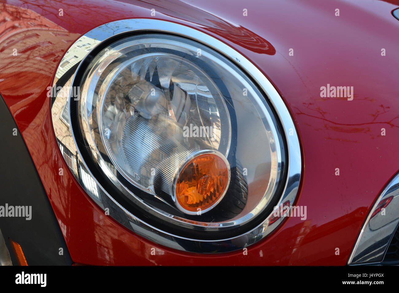 Vehicle headlight hi-res stock photography and images - Alamy