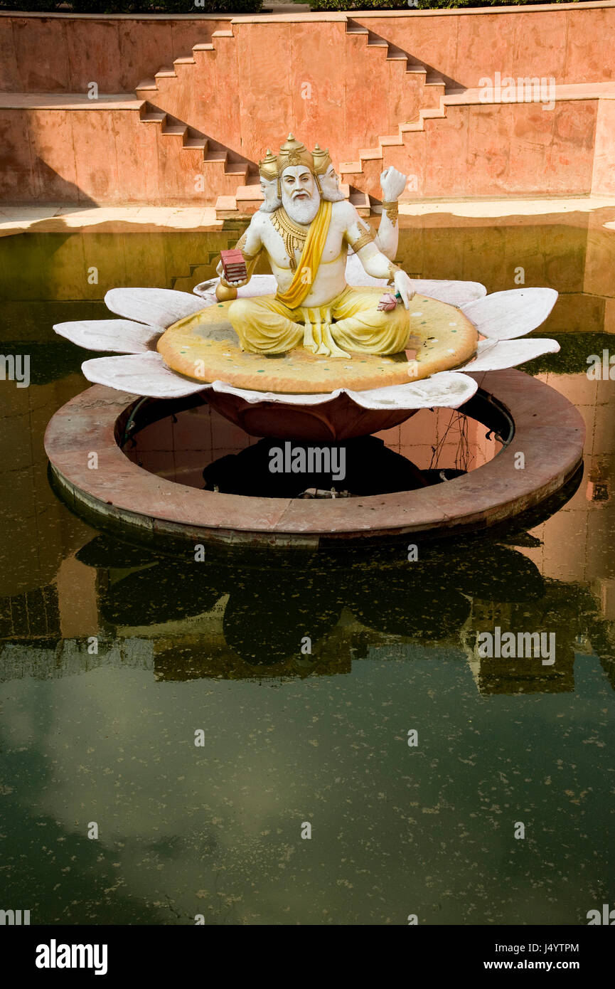 Statue brahma kund, mathura, uttar pradesh, india, asia Stock Photo - Alamy