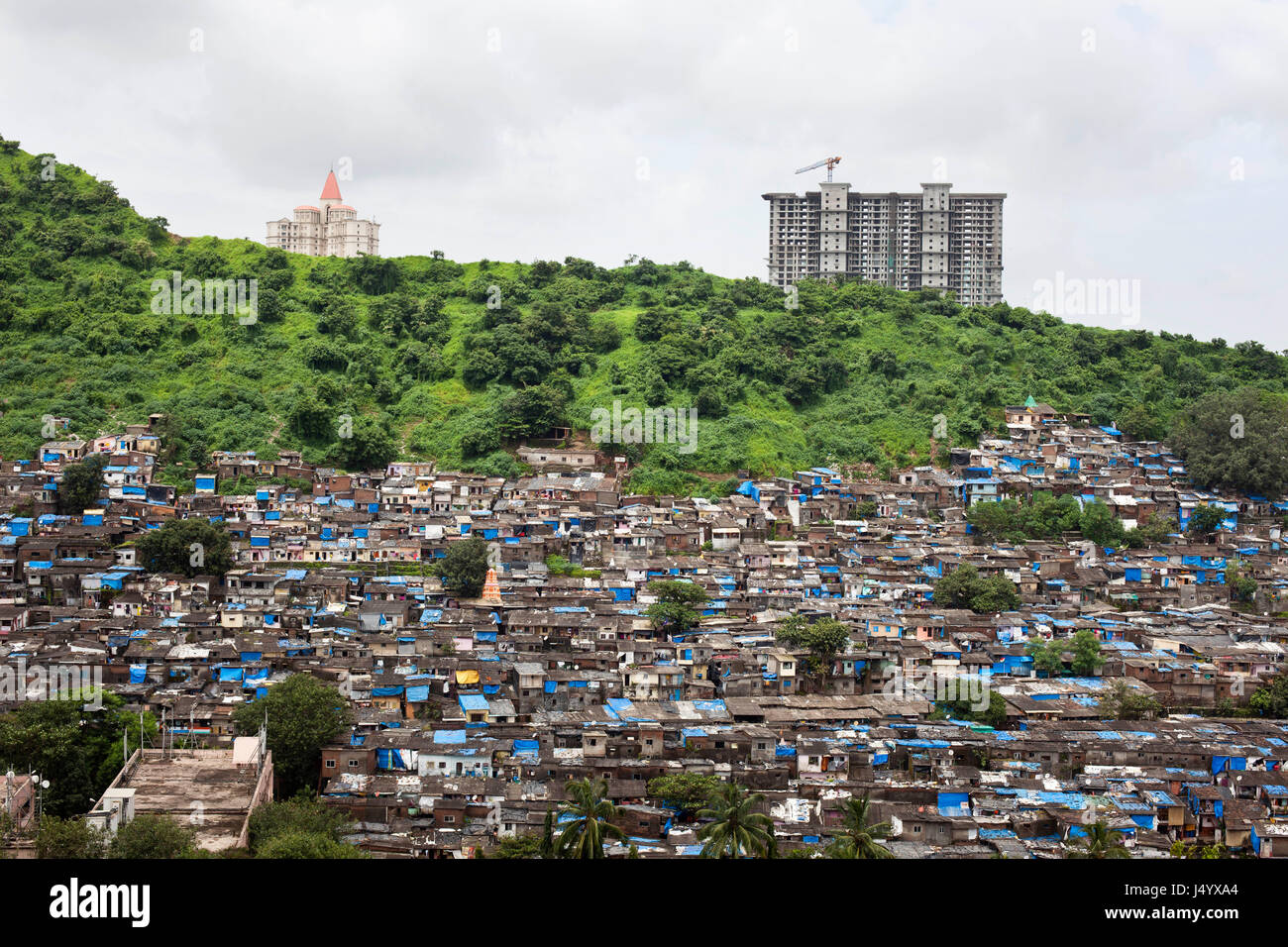 Rich poor city india hi-res stock photography and images - Alamy