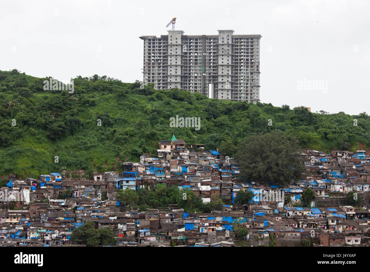 India poor rich city hi-res stock photography and images - Alamy