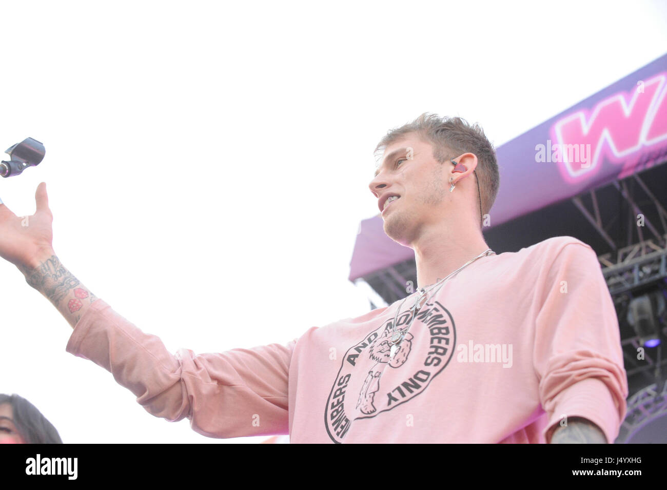 Machine Gun Kelly Concert High Resolution Stock Photography and Images ...
