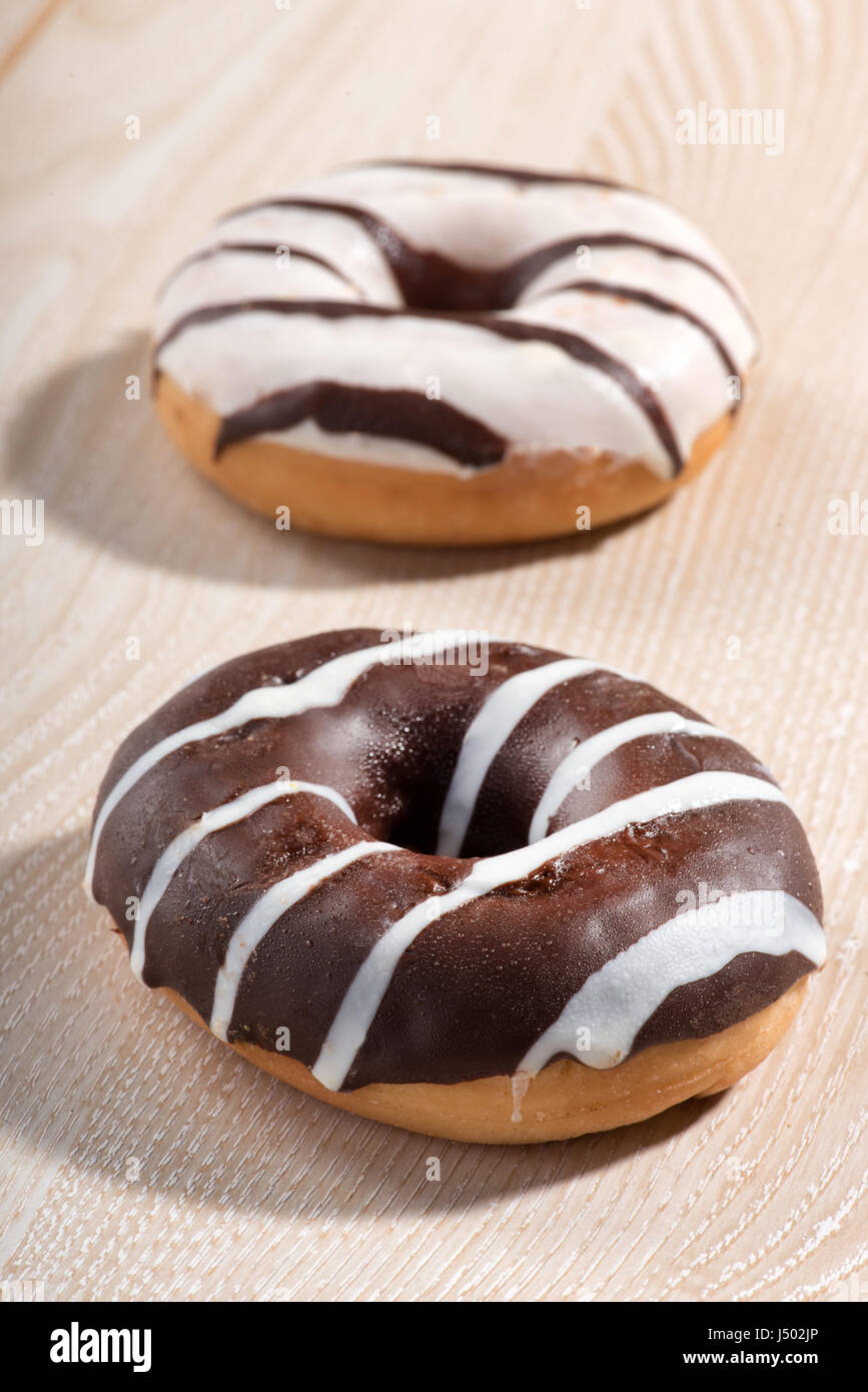 Ring doughnuts hi-res stock photography and images - Alamy