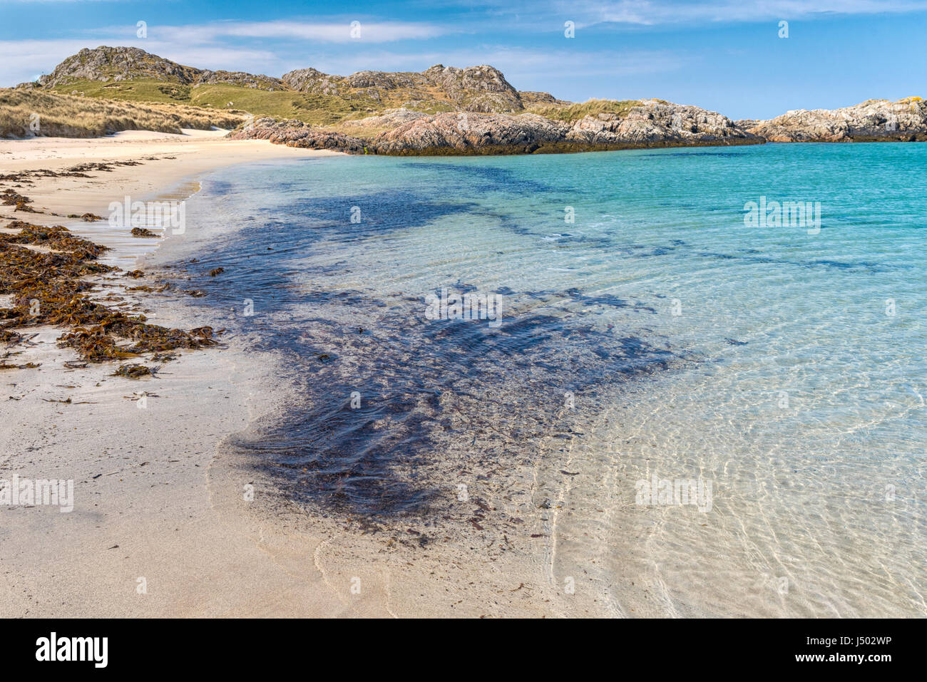 Red rocks beach hi-res stock photography and images - Alamy