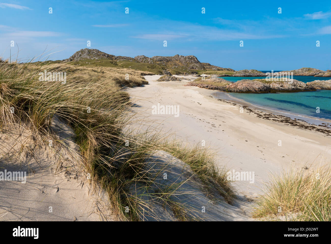 Red Rocks Beach The Isle Of Coll Scotland Stock Photo - Alamy