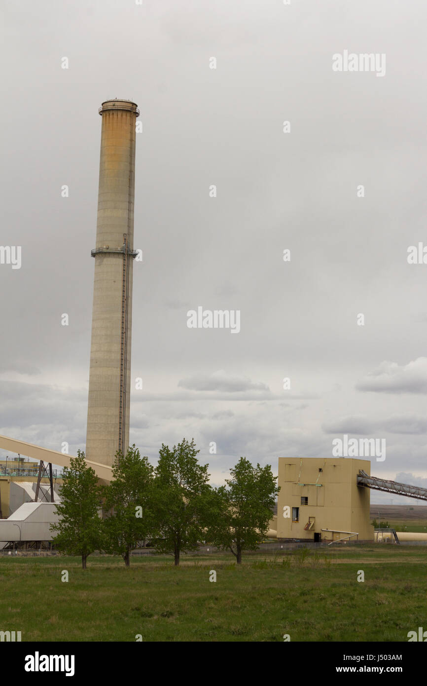 Sheerness Generating Station coal power plant Stock Photo - Alamy