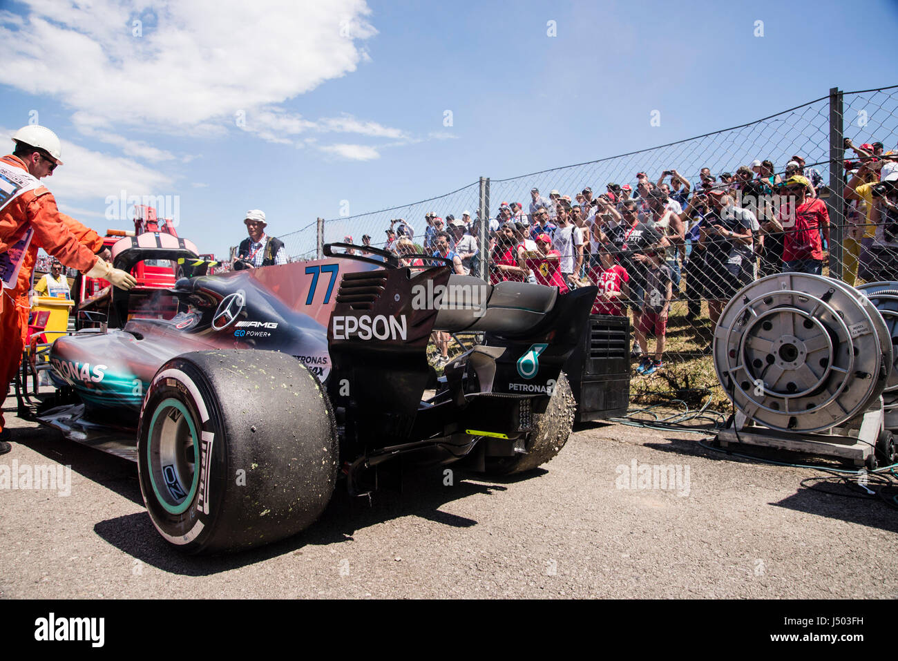 Damaged f1 car hi-res stock photography and images - Alamy