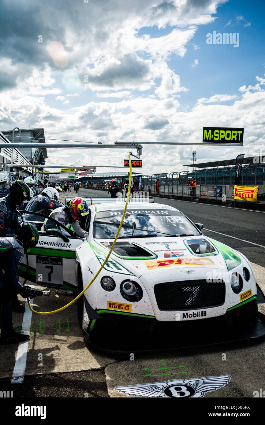 Towcester, Northamptonshire, UK. 14th May, 2017. Blancpain GT Series ...