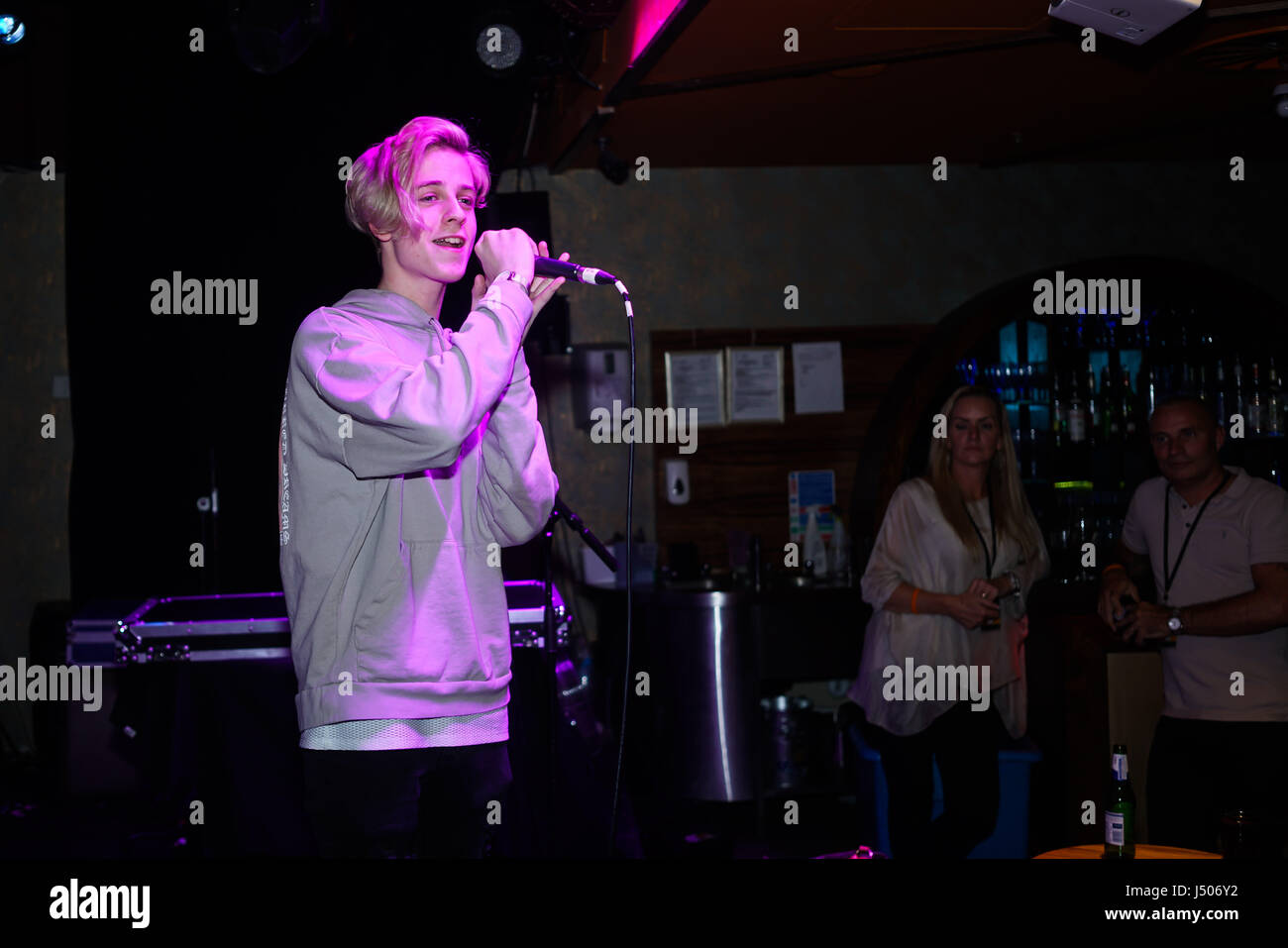 London, England, UK. 14th May, 2017. Singer Cal Turner preforms at the ...