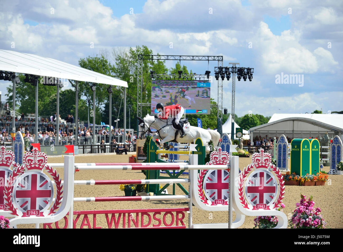 Royal windsor show jumping hi-res stock photography and images - Alamy