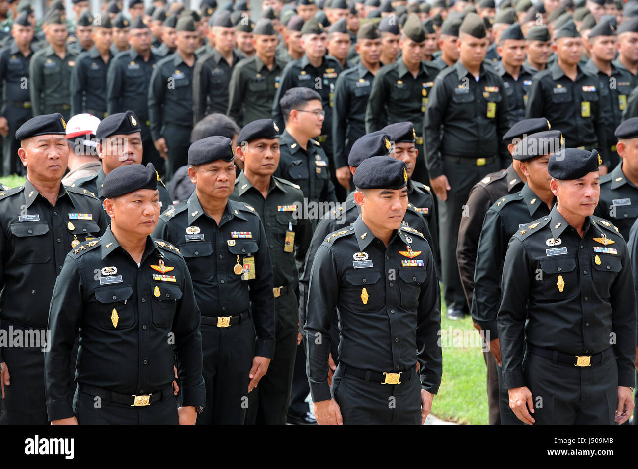 Thai army hi-res stock photography and images - Alamy
