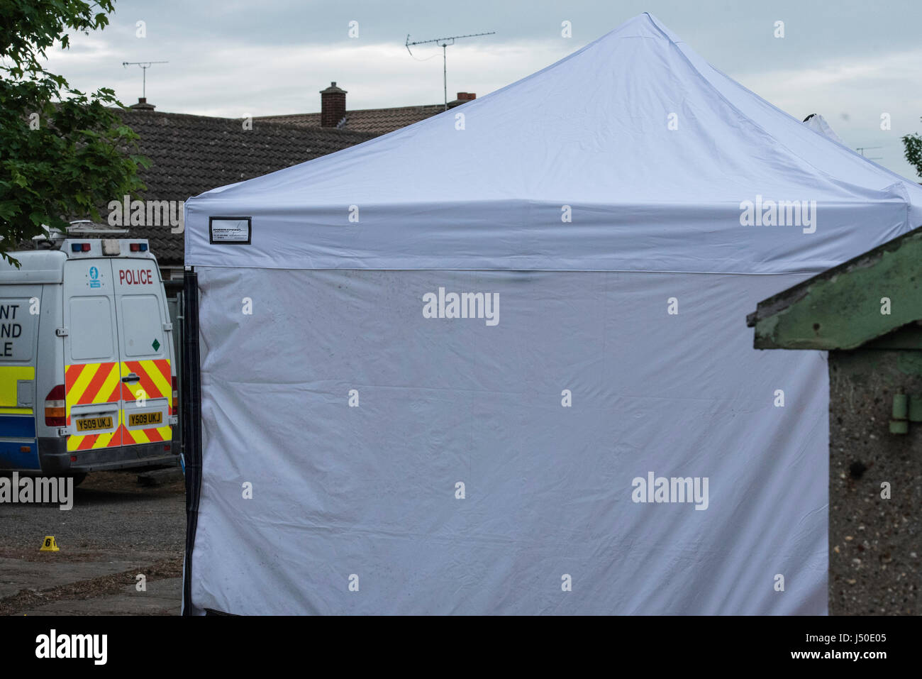 Crime policeman evidence hi-res stock photography and images - Alamy