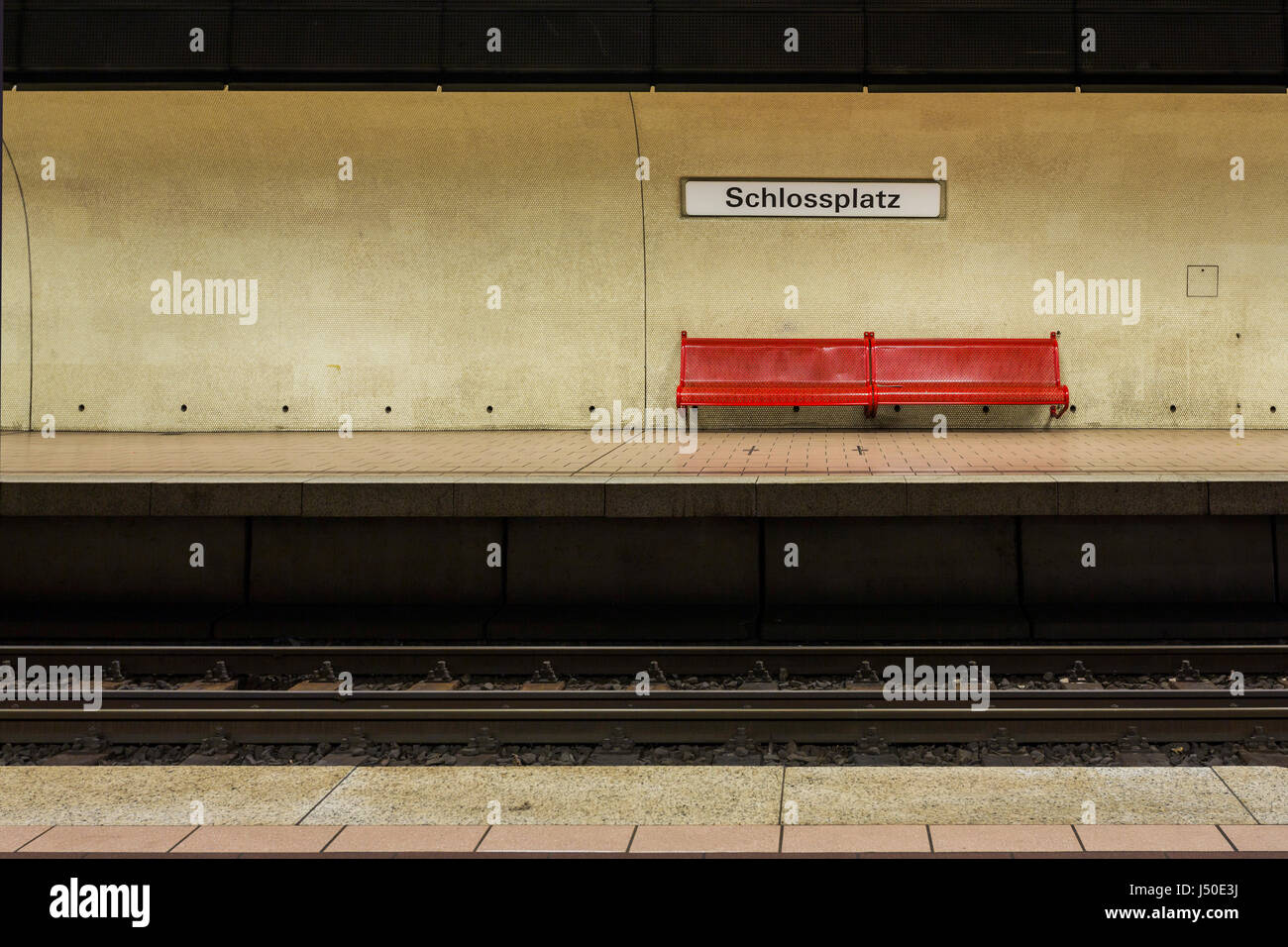 Stuttgart central station hi-res stock photography and images - Alamy