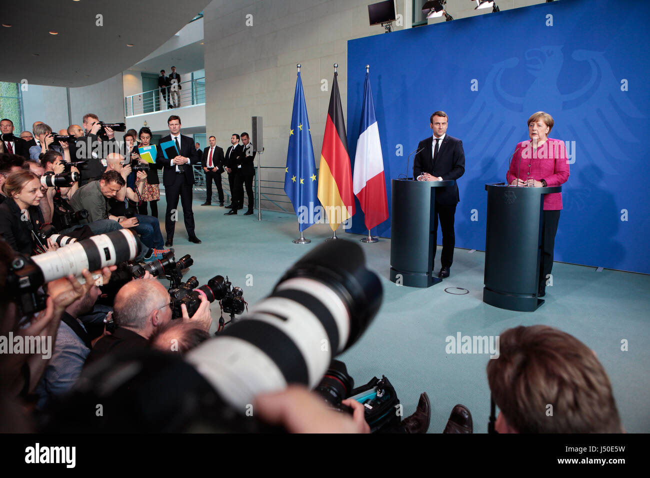 Macron merkel hi-res stock photography and images - Alamy