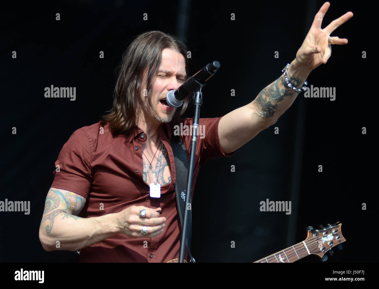 Somerset, Wisconsin, USA. 14th May, 2017. Lead singer Myles Kennedy of ...