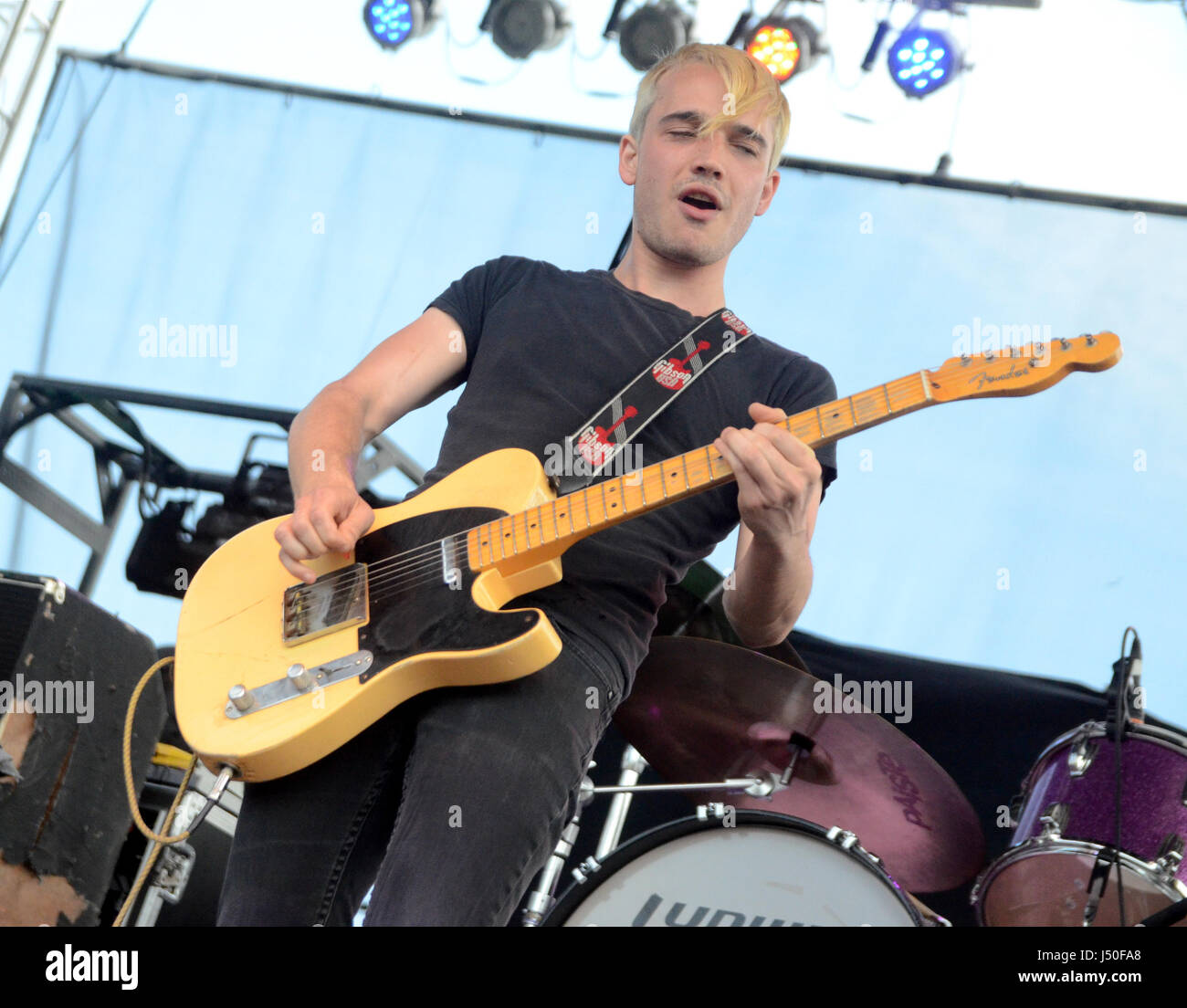 Somerset, Wisconsin, USA. 14th May, 2017. Lead singer Josh Katz of the ...