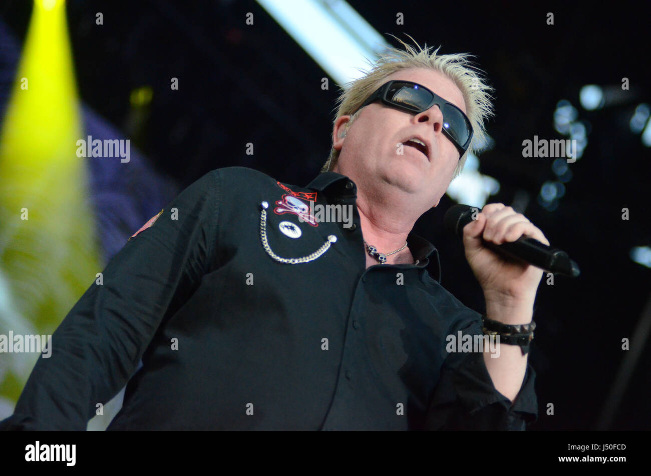 Dexter holland of the offspring hi-res stock photography and images - Alamy