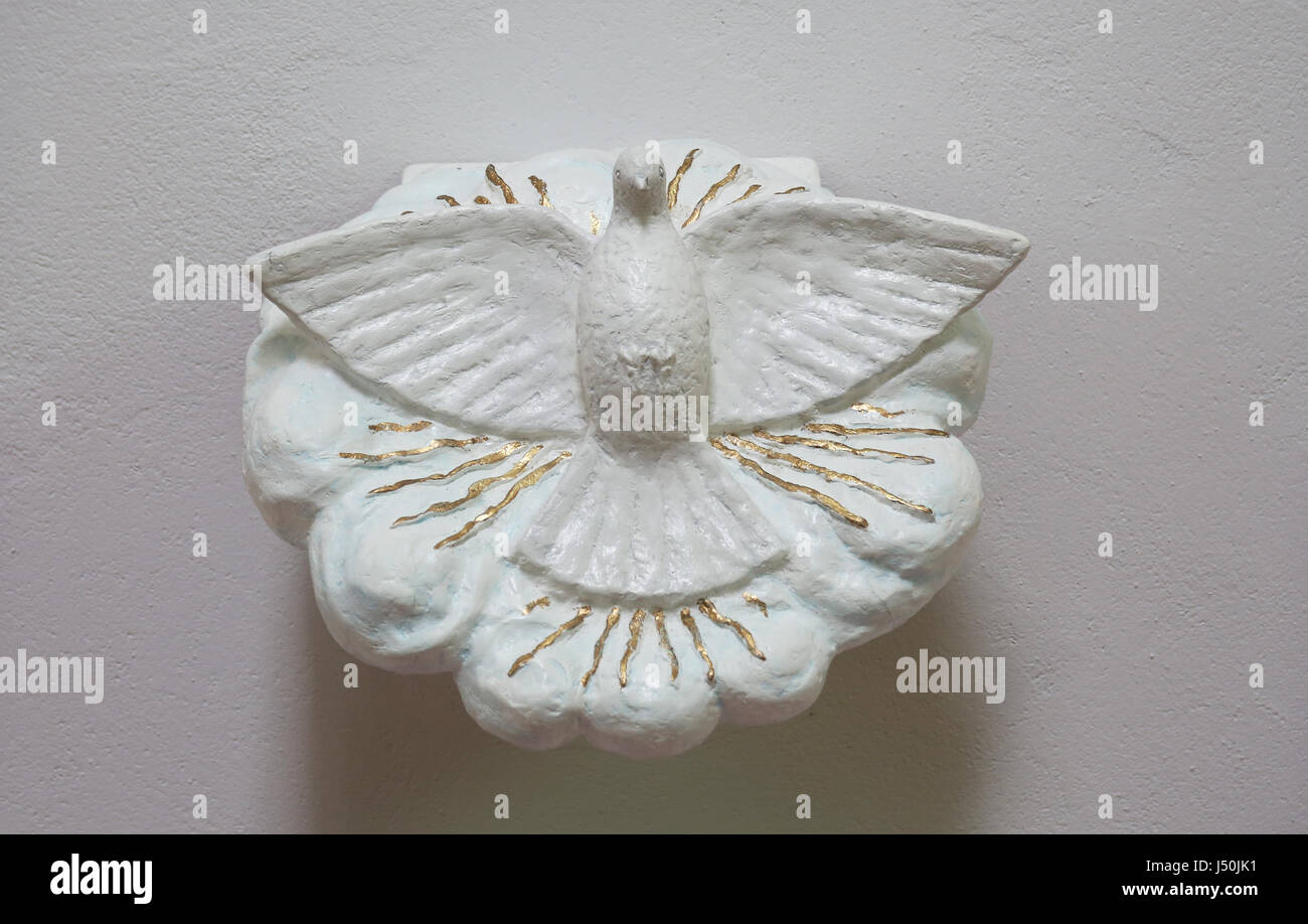 Holy spirit bird cross hi-res stock photography and images - Alamy