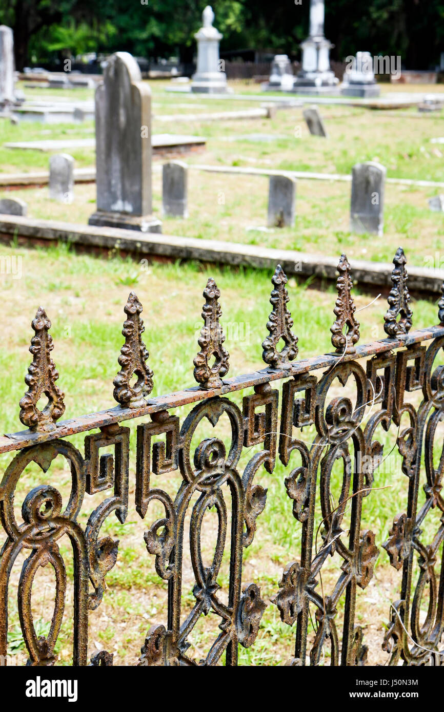 Oak cemetery hi-res stock photography and images - Alamy