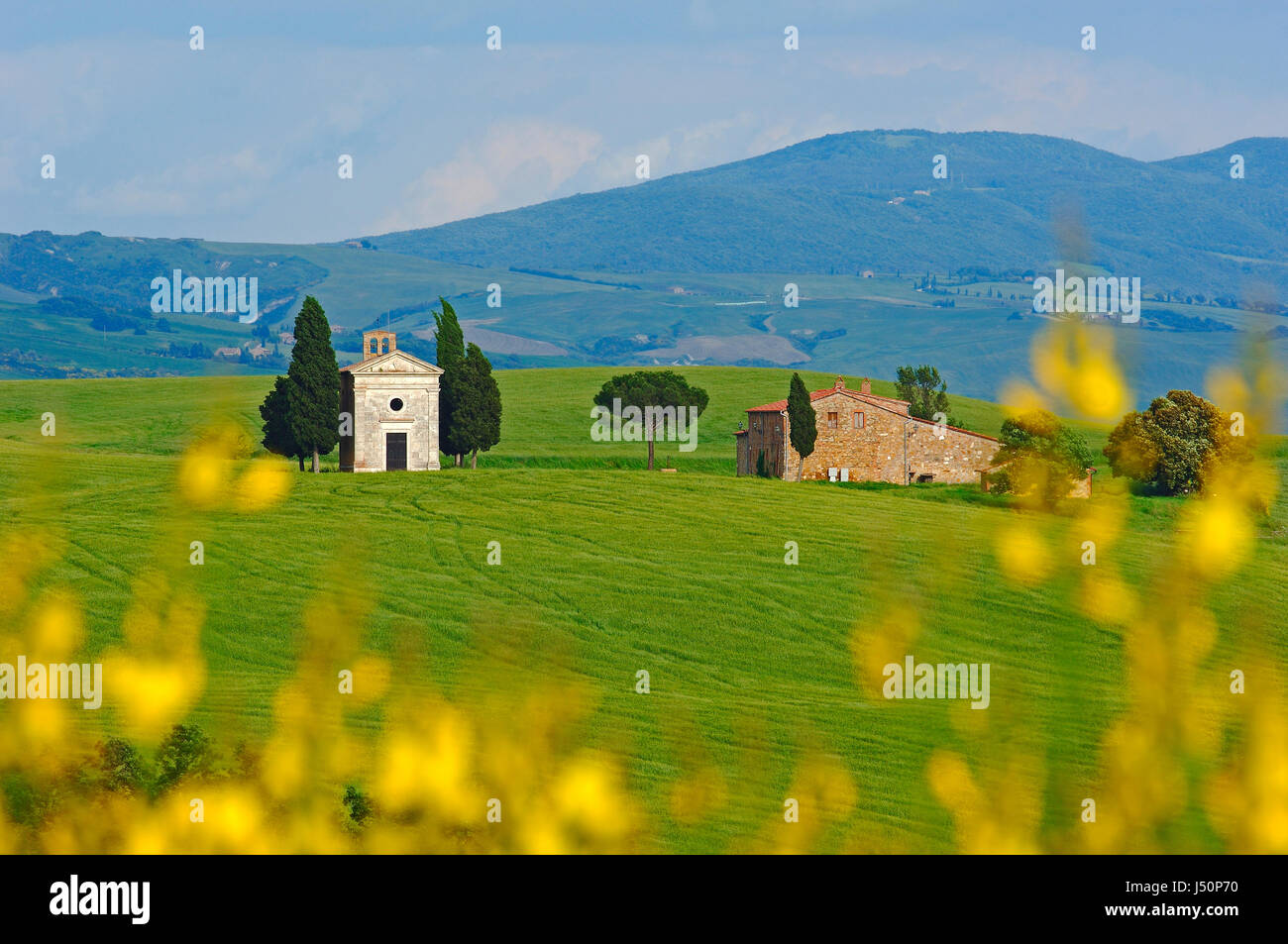 Val d'Orcia. Orcia Valley. UNESCO World Heritage Site. Cappella di ...
