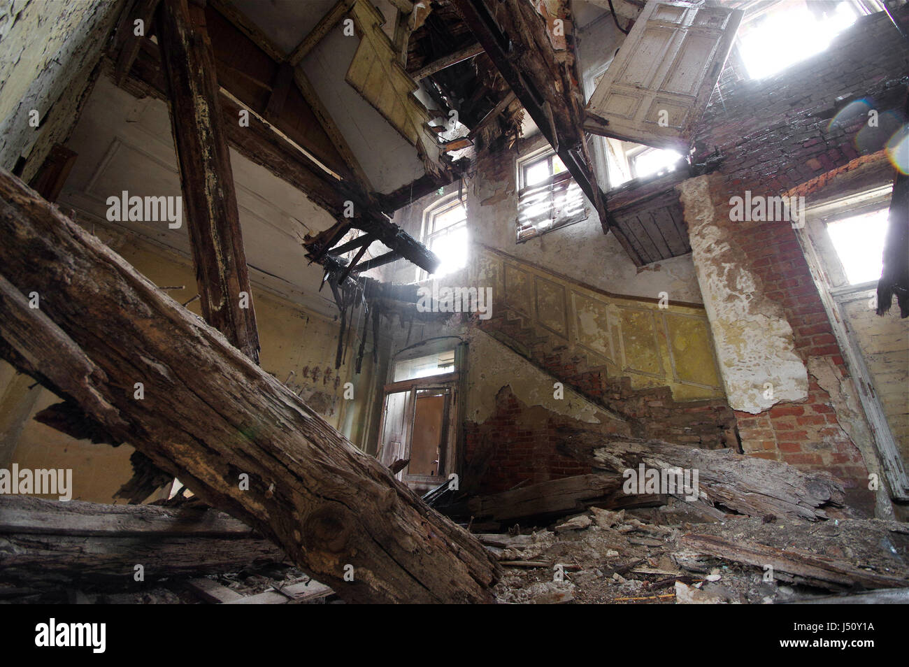 The desolate room in old destroyed house Stock Photo - Alamy