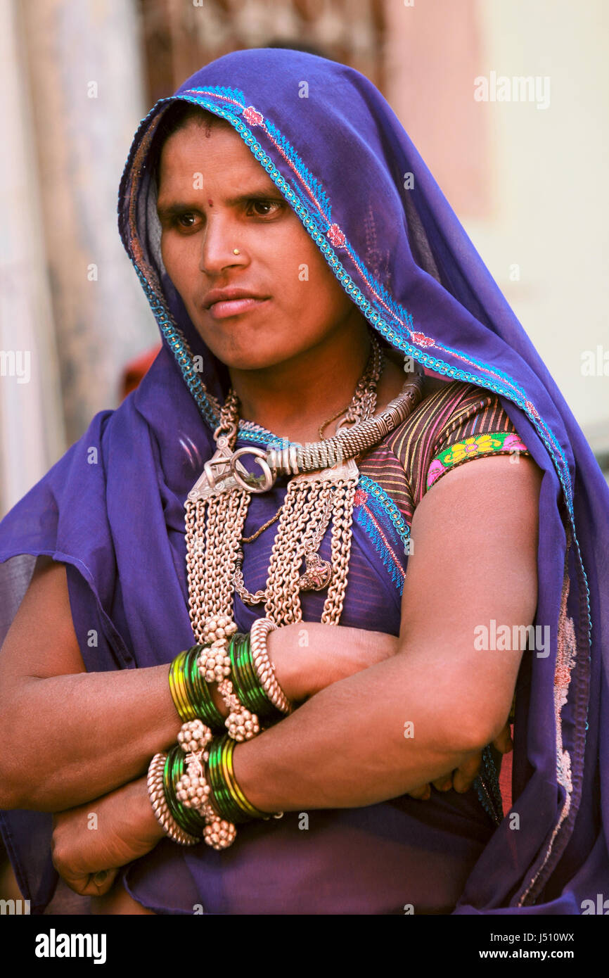 Woman in traditional attire. Kawant Festival, Gujarat, India Stock ...
