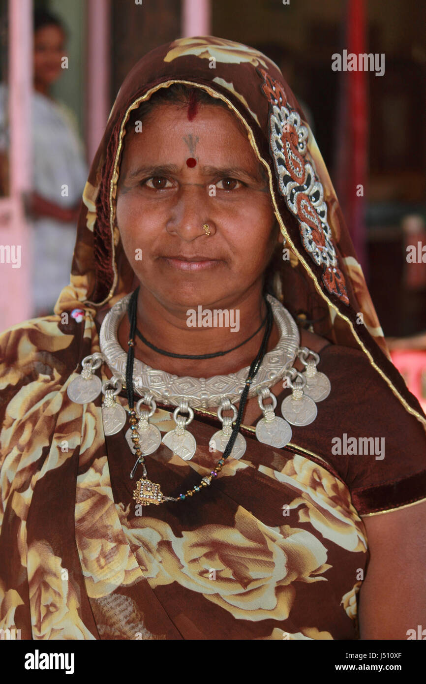Woman in traditional attire. Kawant Festival, Gujarat, India Stock ...