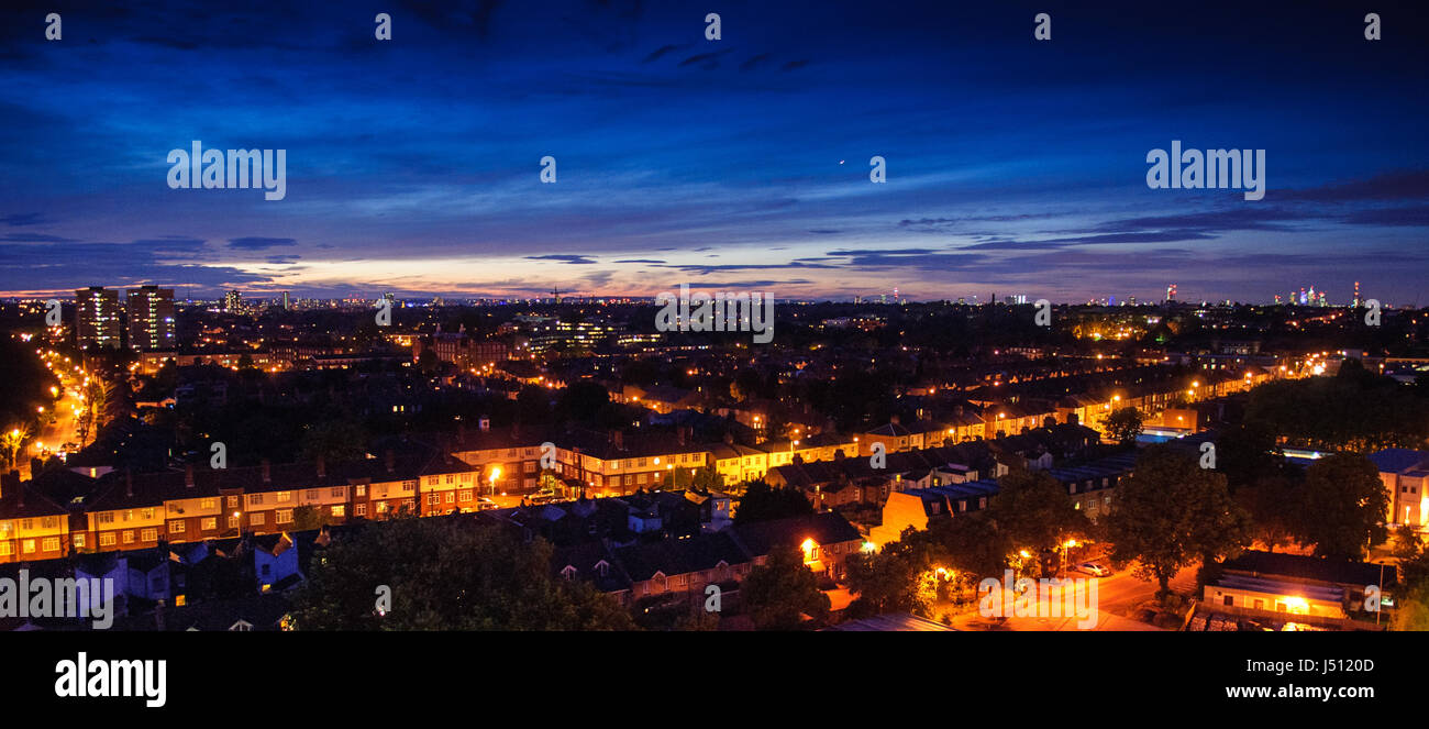 Tooting high street hi-res stock photography and images - Alamy