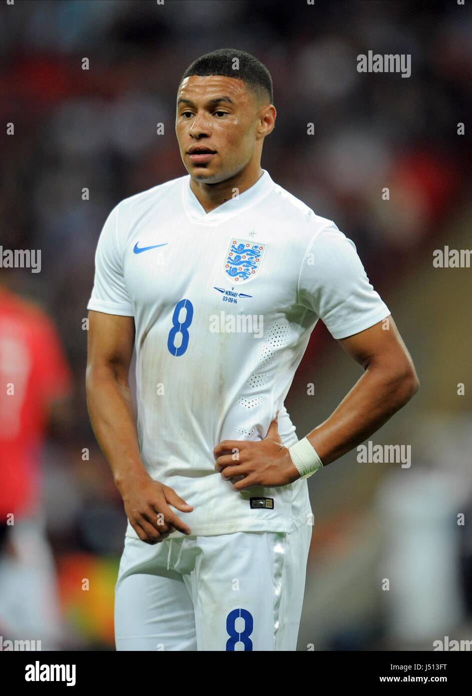ALEX OXLADE-CHAMBERLAIN ENGLAND ARSENAL ENGLAND & ARSENAL WEMBLEY ...