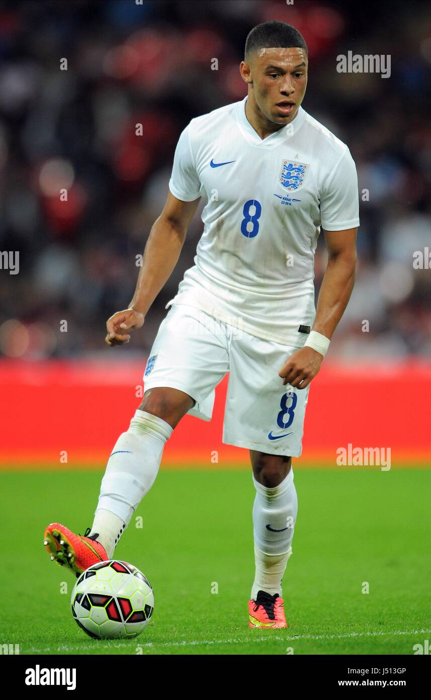 ALEX OXLADE-CHAMBERLAIN ENGLAND ARSENAL ENGLAND & ARSENAL WEMBLEY ...