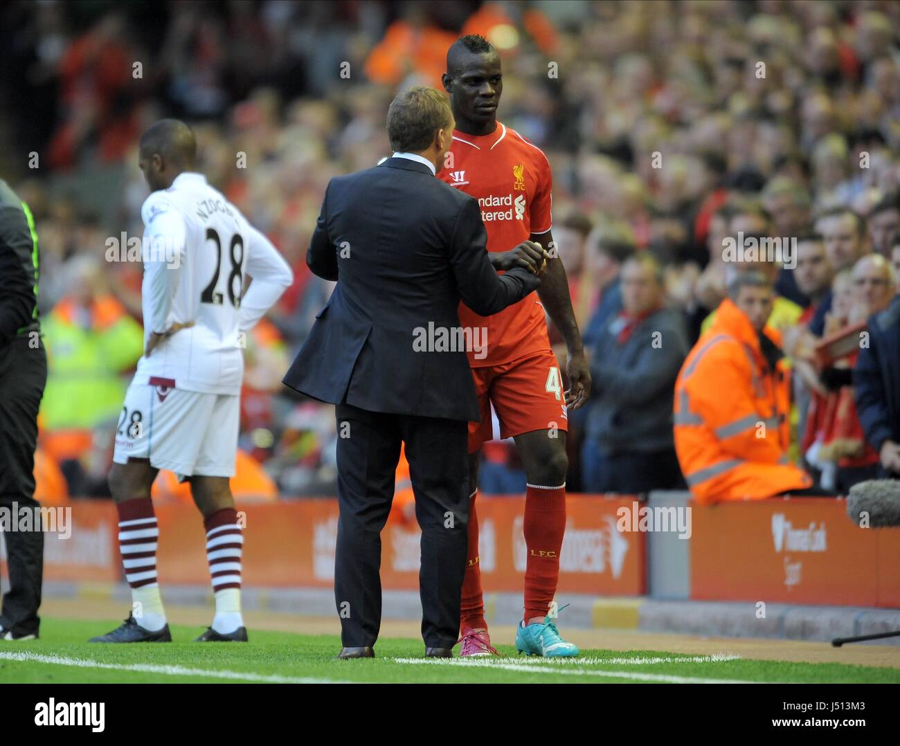 BRENDAN RODGERS & M BALOTETELL LIVERPOOL FC V ASTON VILLA FC ANFIELD ...