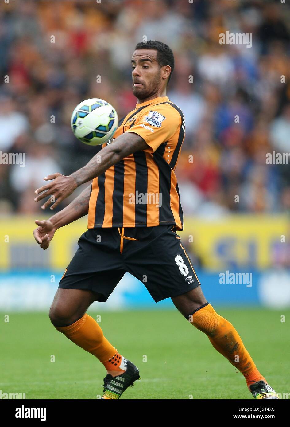 TOM HUDDLESTONE HULL CITY FC HULL CITY FC KC STADIUM HULL ENGLAND 27 ...