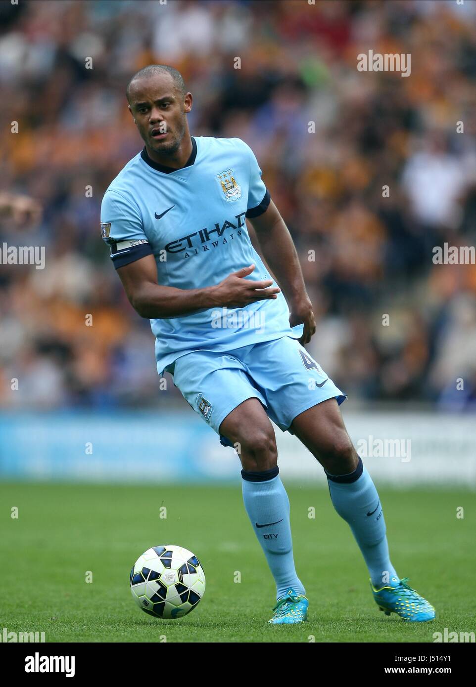 VINCENT KOMPANY MANCHESTER CITY FC MANCHESTER CITY FC KC STADIUM HULL ...