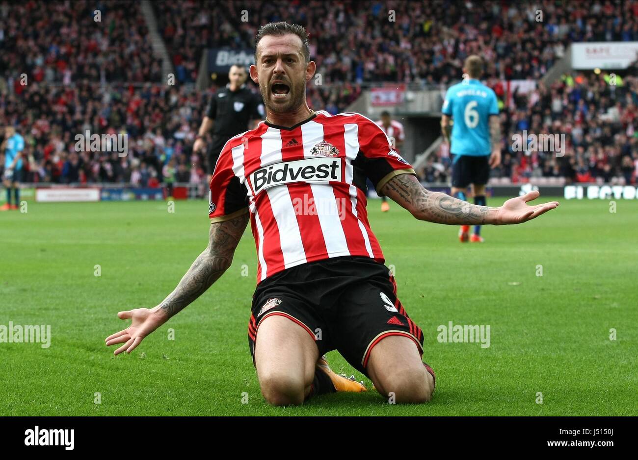 STEVEN FLETCHER CELEBRATES MAK SUNDERLAND V STOKE CITY STADIUM OF LIGHT ...