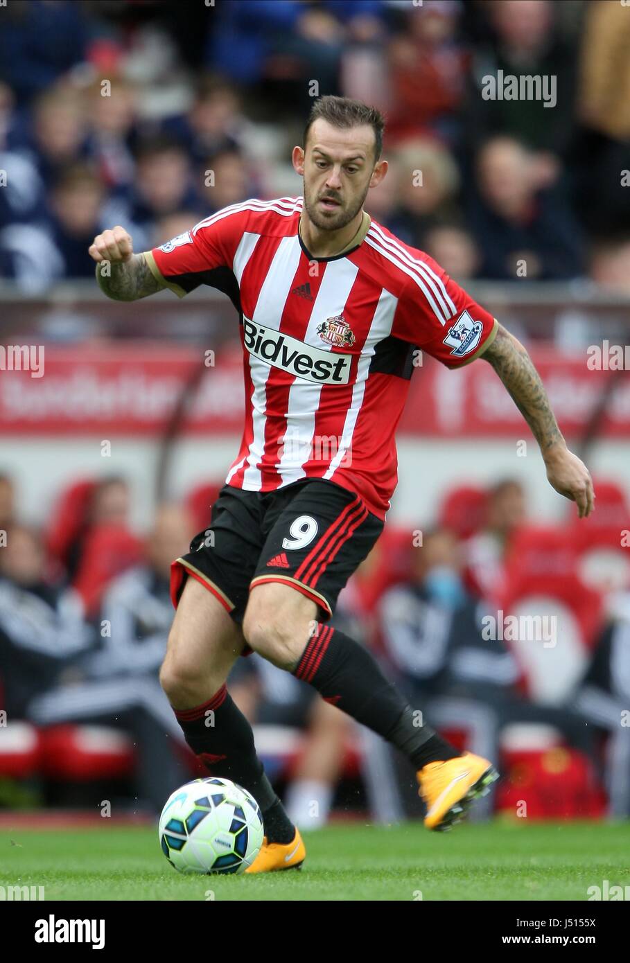 STEVEN FLETCHER SUNDERLAND FC SUNDERLAND FC STADIUM OF LIGHT SUNDERLAND ...
