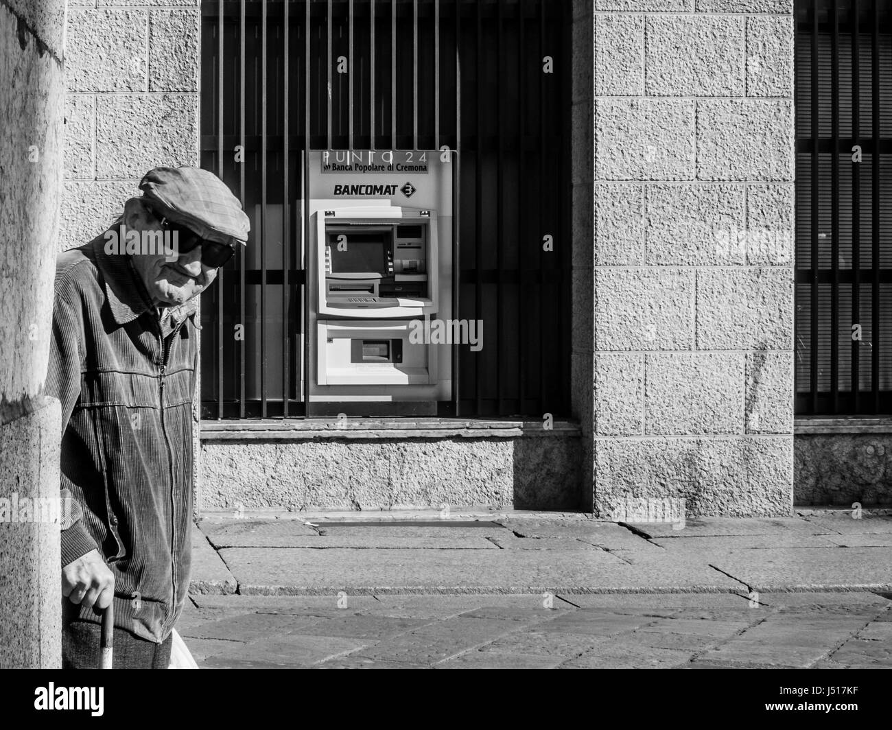 Smiling man hat in Black and White Stock Photos & Images - Alamy