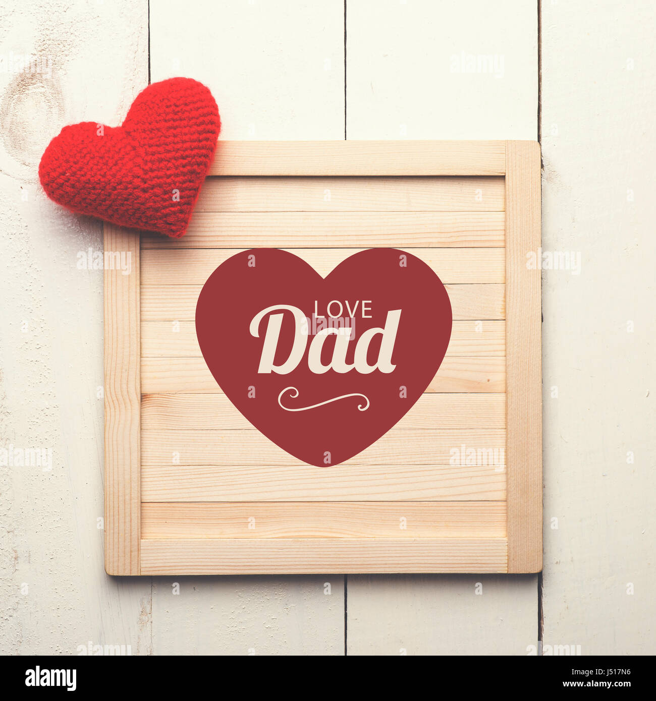 Happy fathers day sign with heart on wooden background Stock Photo - Alamy