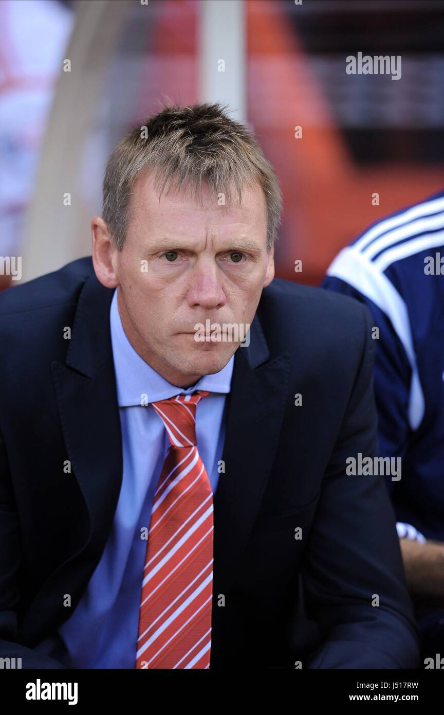 STUART PEARCE NOTTINGHAM FOREST MANAGER THE CITY GROUND NOTTINGHAM ...