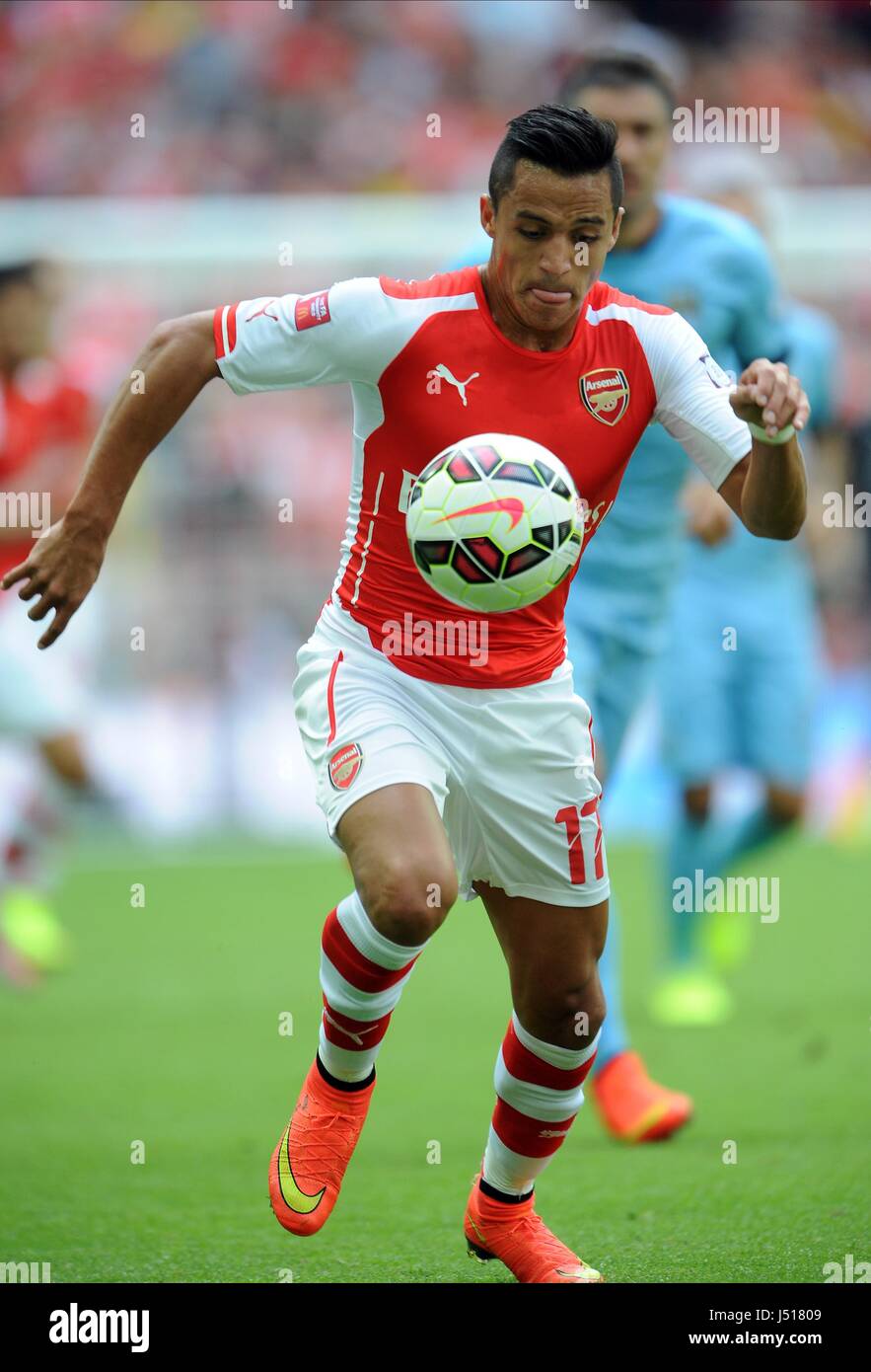 ALEXIS SANCHEZ ARSENAL FC ARSENAL FC WEMBLEY STADIUM LONDON ENGLAND 10 ...