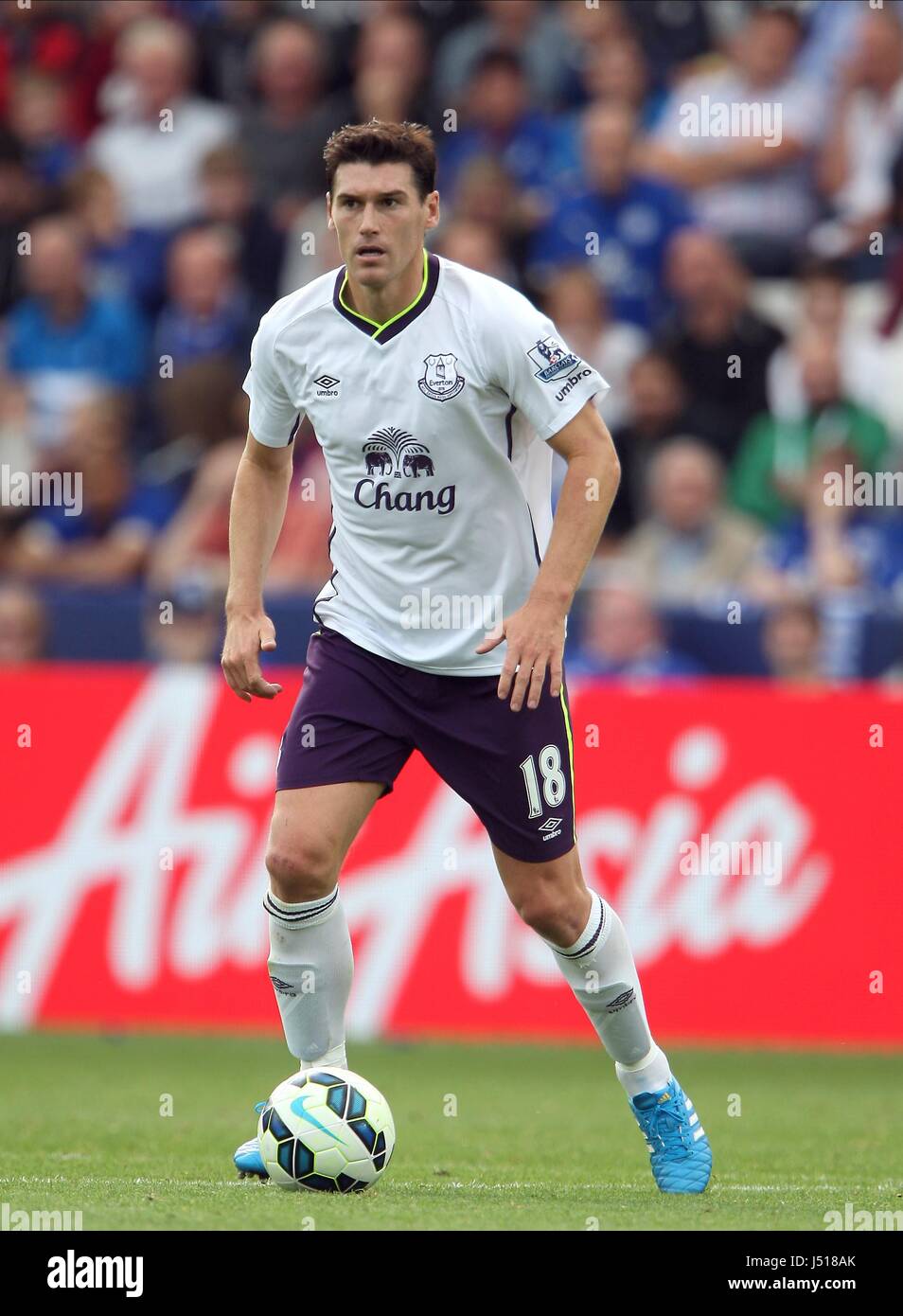 GARETH BARRY EVERTON FC THE KING POWER STADIUM LEICESTER ENGLAND 16 ...