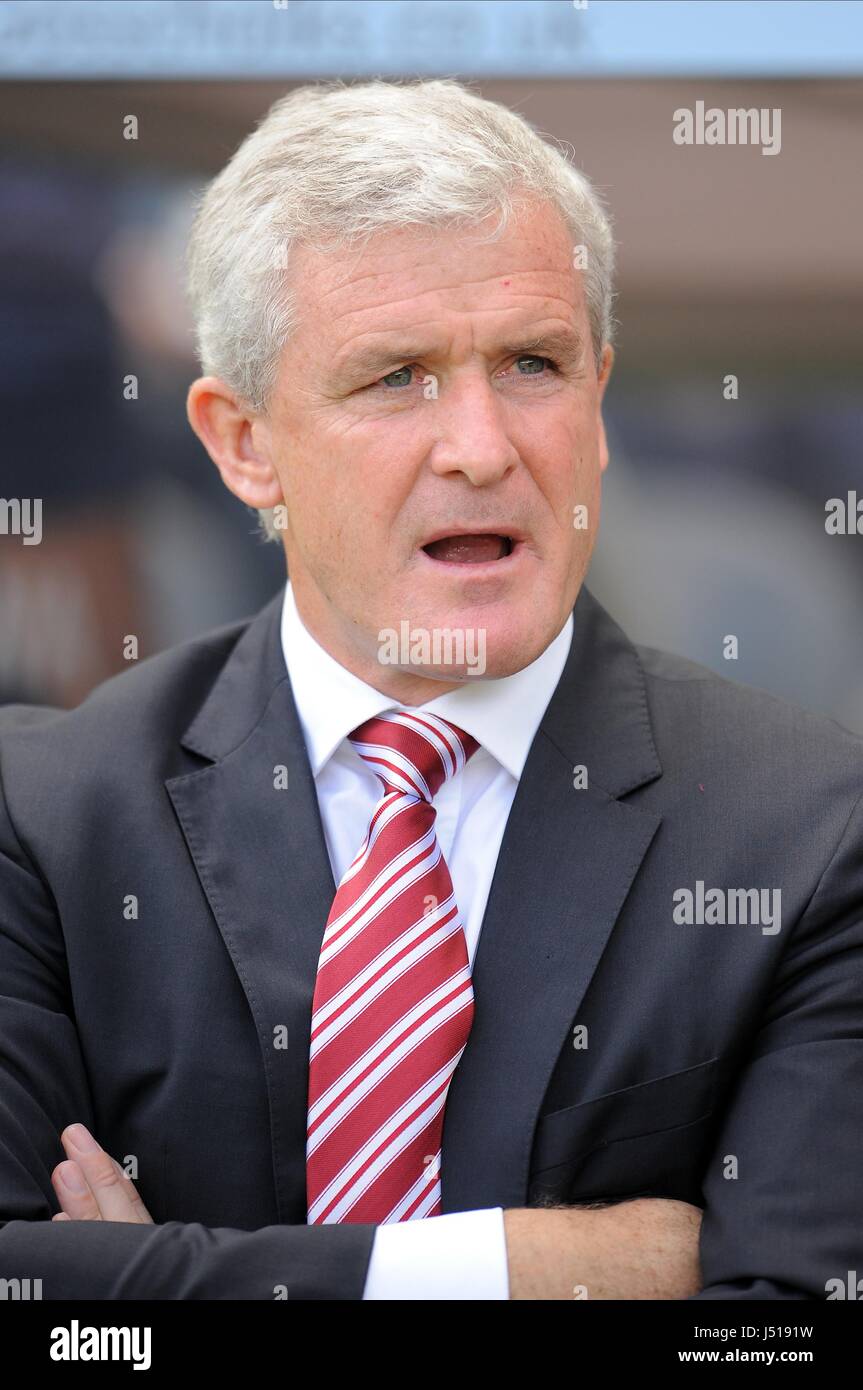 MARK HUGHES STOKE CITY FC MANAGER KC STADIUM HULL ENGLAND 24 August ...