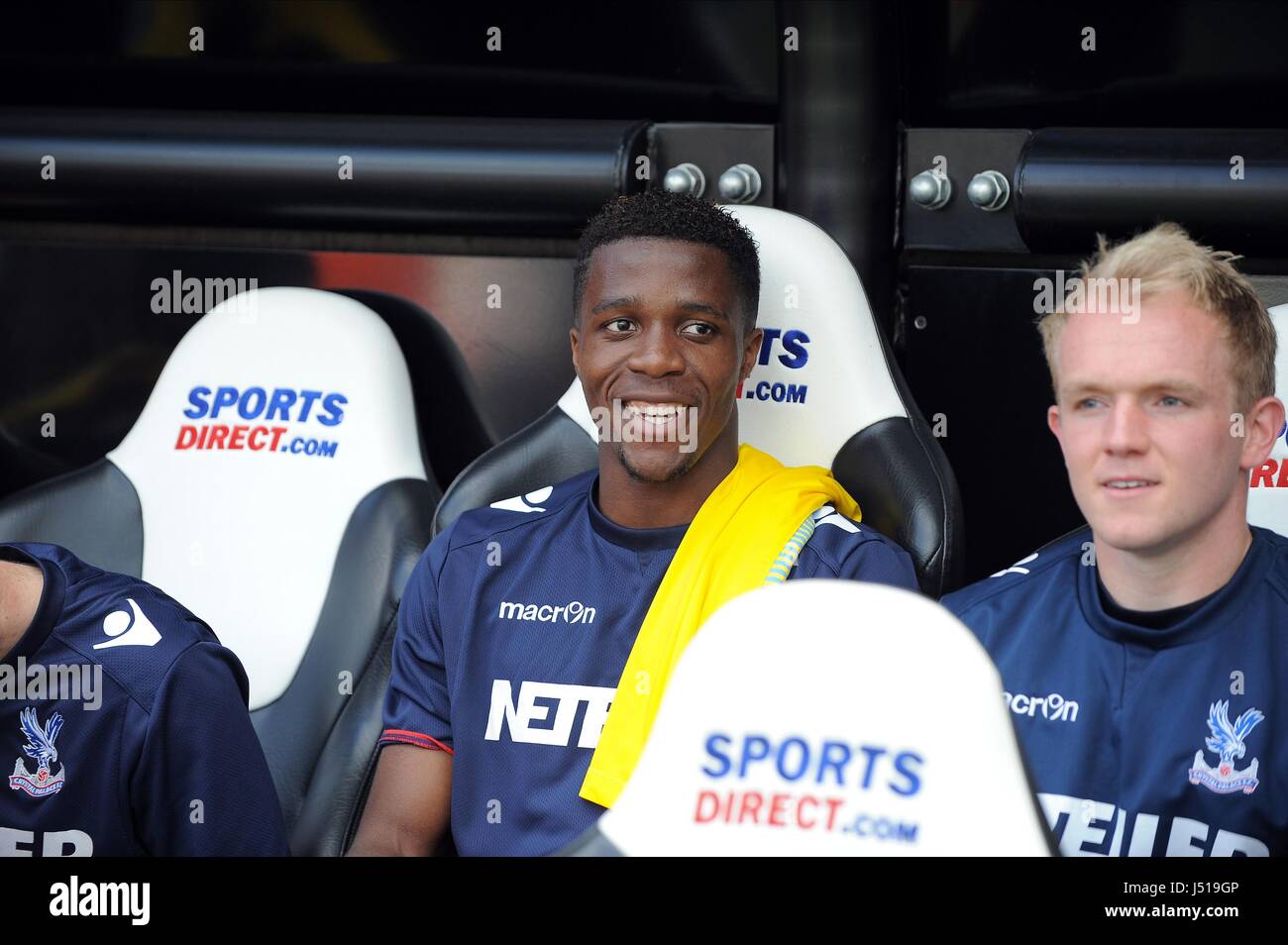 Crystal palace v newcastle united hi-res stock photography and images ...