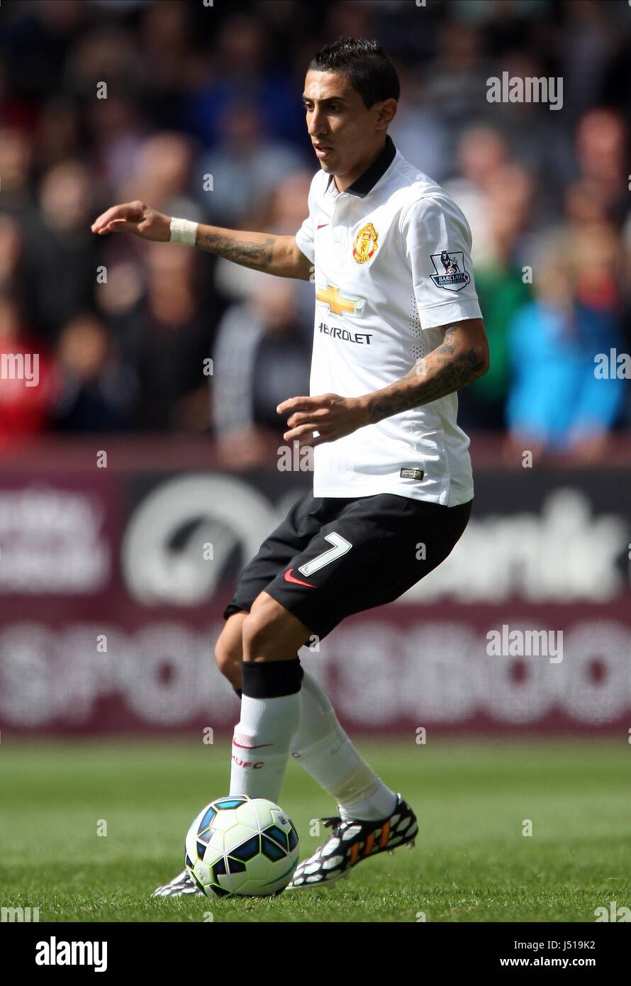 ANGEL DI MARIA MANCHESTER UNITED FC TURF MOOR BURNLEY ENGLAND 30 August ...