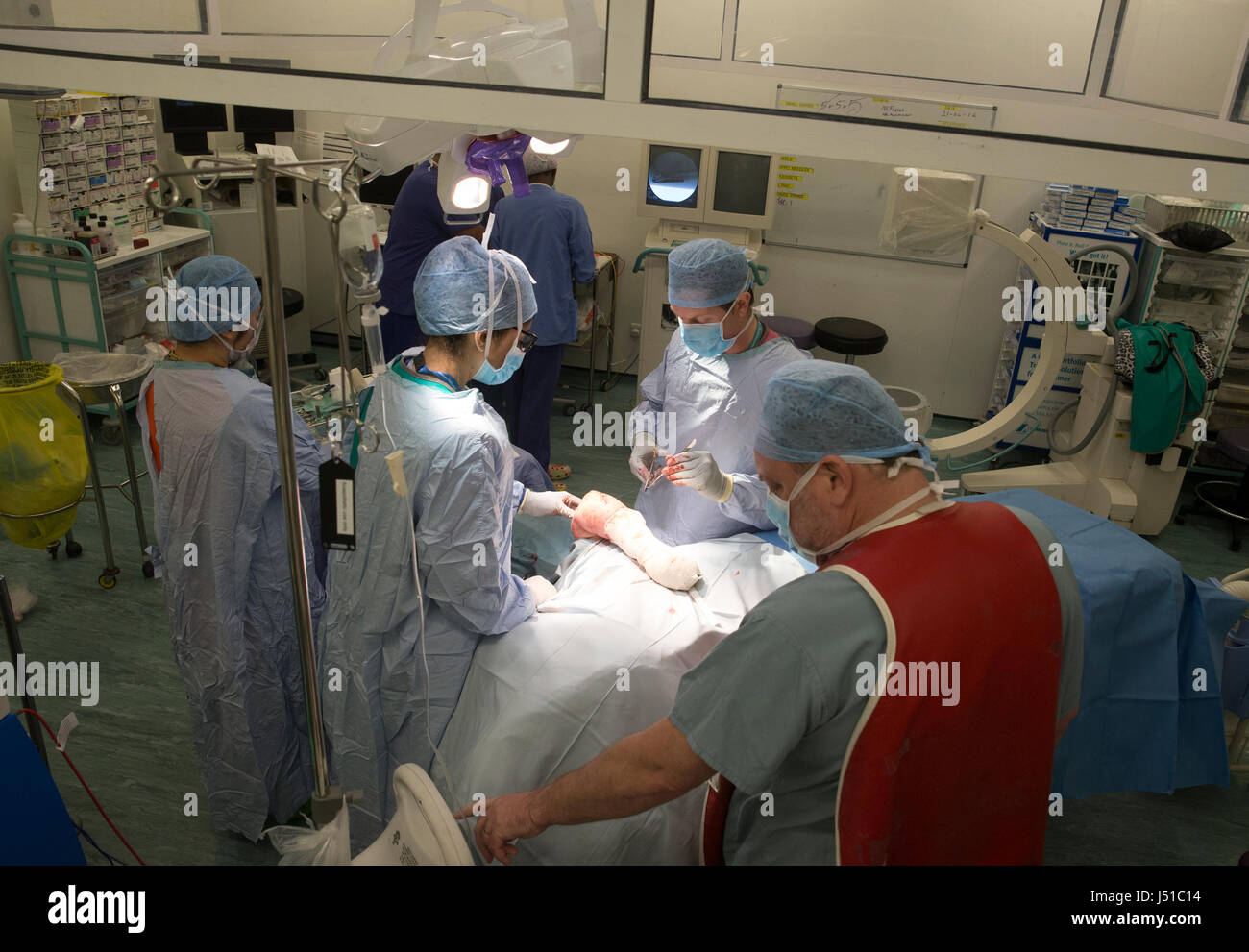 Nhs nurses hospital ward hi-res stock photography and images - Alamy