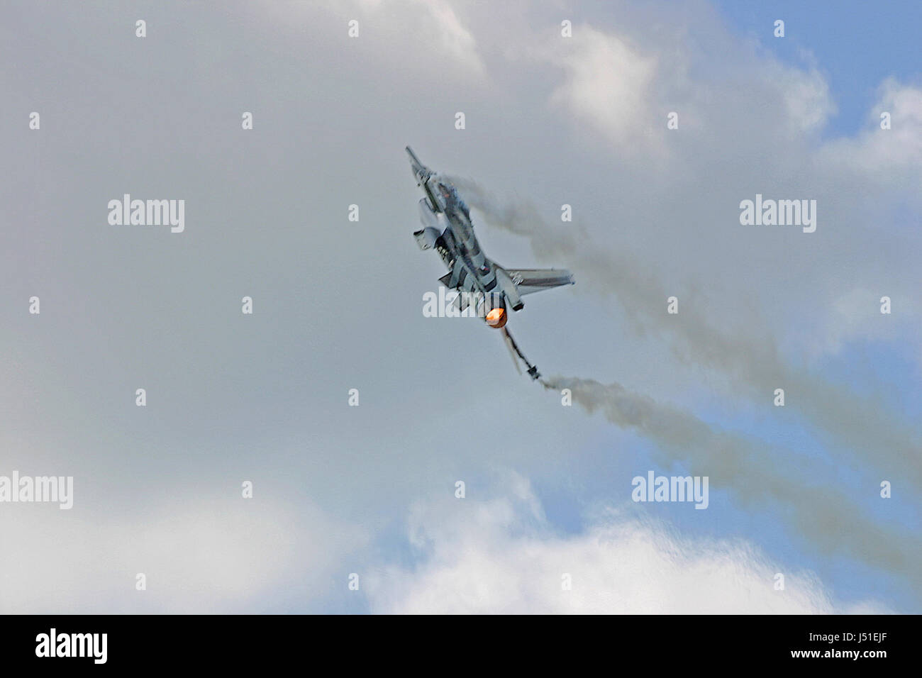 engine drive motor flight show pilot pursuit plane fighter jet jet ...