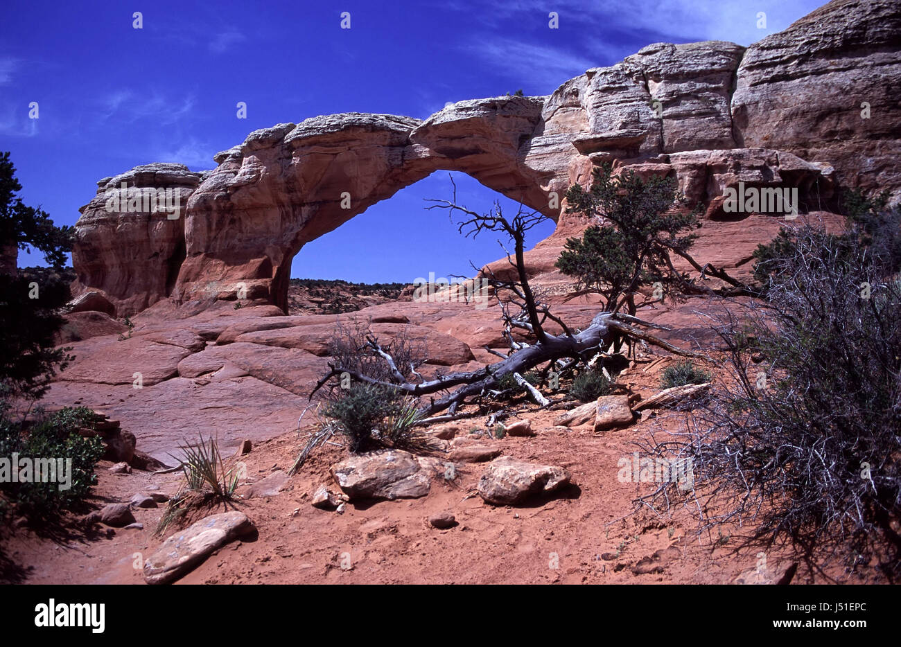 Broken arch hi-res stock photography and images - Alamy